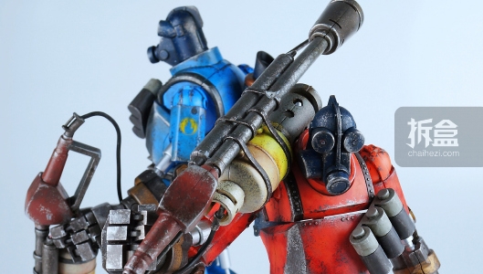 3A TOYS发售《军团要塞》系列的Robot Pyro - 拆盒